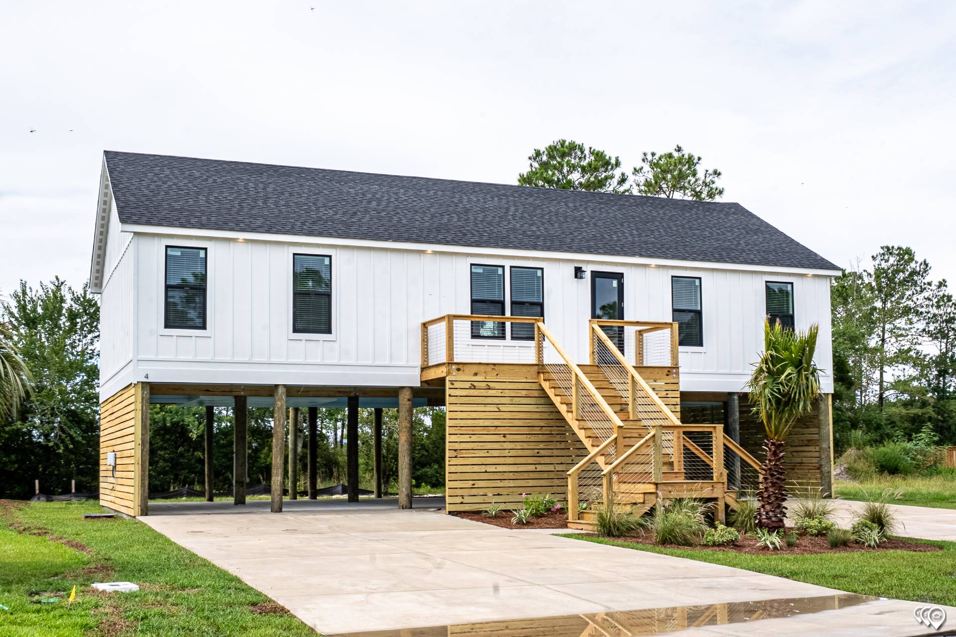 Classic Series DW Ace 1008-62-3-32 V2 from Countryside Homes